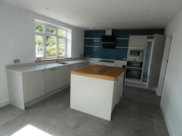 3 bedroom semi detached house for rent in Bedford MK40