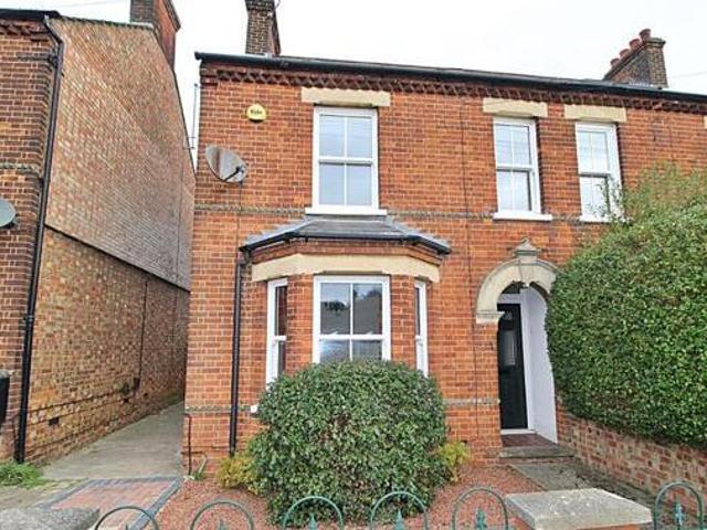 3 Bedroom Semi detached House For Rent In Bedford, Bedfordshire