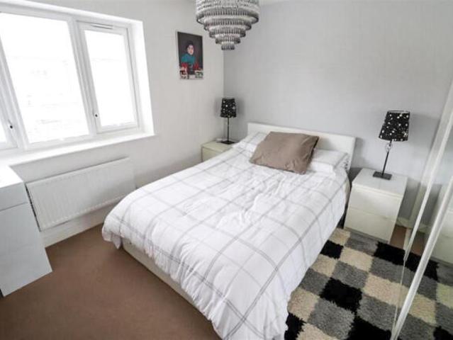 3 bedroom semi detached house for rent in Beetle Drive, Coventry, West Midlands, CV2
