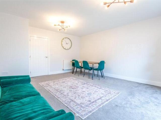 3 bedroom semi detached house for rent in Beltex Drive, Worcester, Worcestershire, WR5