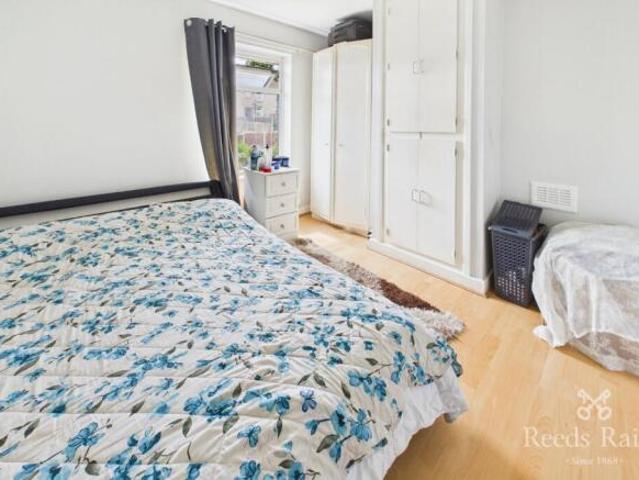 3 bedroom semi detached house for rent in Bellhouse Road, Sheffield, South Yorkshire, S5