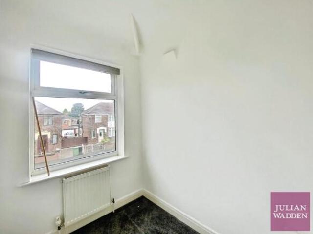 3 bedroom semi detached house for rent in Betley Road, Reddish, Stockport, SK5