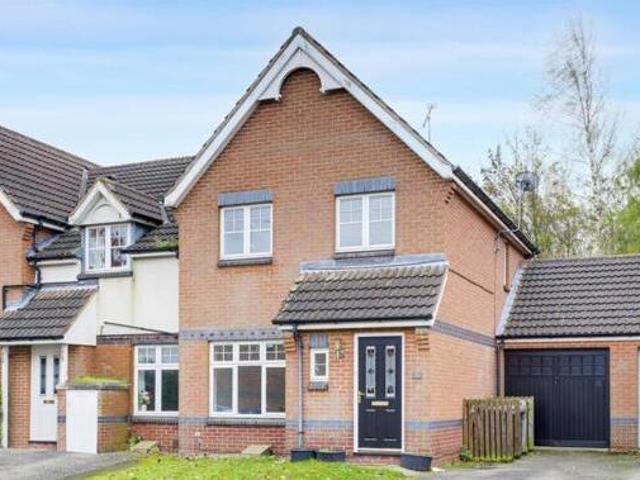 3 Bedroom Semi detached House For Rent In Bingham, Nottingham