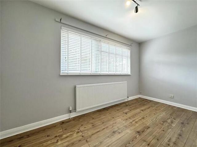 3 bedroom semi detached house for rent in Birkdale Green, Leeds, West Yorkshire, LS17
