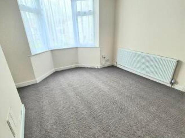 3 bedroom semi detached house for rent in Birmingham New Road, Wolverhampton, West Midlands, WV4