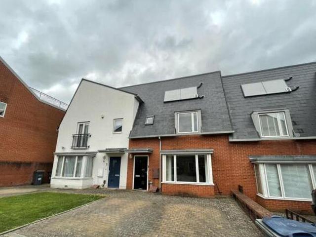 3 Bedroom Semi detached House For Rent In Birmingham, West Midlands