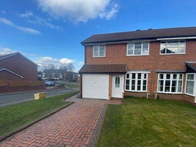 3 Bedroom Semi detached House For Rent In Birmingham, West Midlands