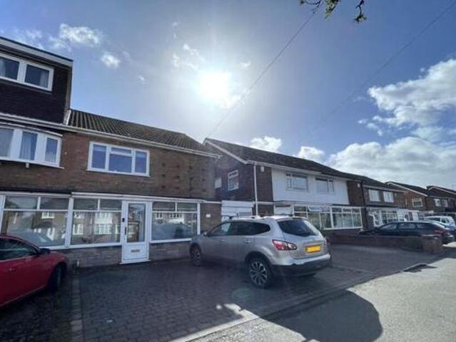 3 Bedroom Semi detached House For Rent In Birmingham