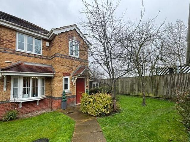 3 Bedroom Semi detached House For Rent In Bolton Upon Dearne