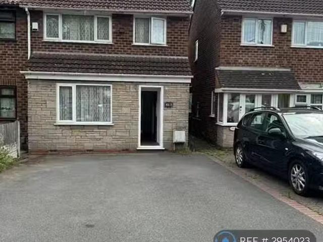 3 bedroom semi detached house for rent in Bordesley Green East.