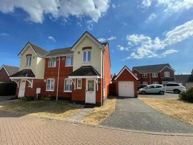 3 bedroom semi detached house for rent in Borrett Place, Woodb.