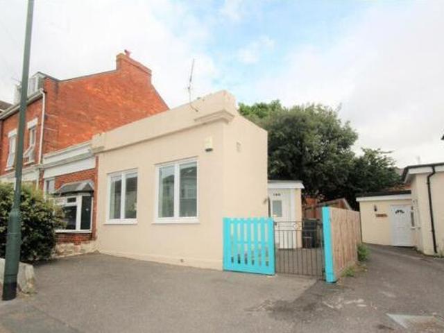 3 Bedroom Semi detached House For Rent In Boscombe