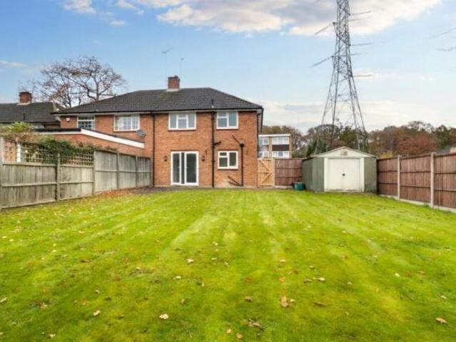 3 bedroom semi detached house for rent in Black Boy Wood, Bricket Wood, St Albans, AL2