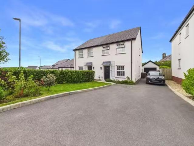 3 bedroom semi detached house for rent in Blackberry Lane, Kil.
