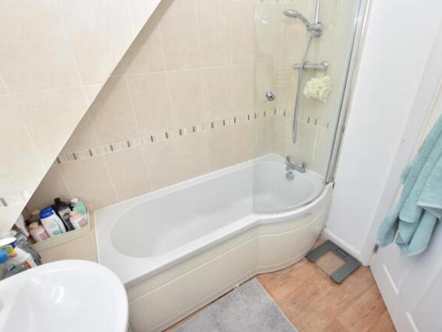 3 bedroom semi detached house for rent in Browning Crescent, MK3