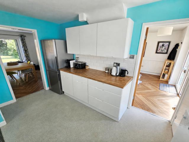 3 bedroom semi detached house for rent in Broadstone, BH18