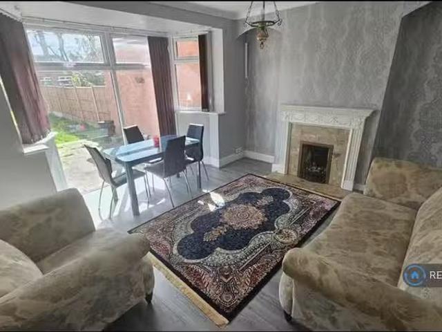 3 bedroom semi detached house for rent in Bromford Road, Birmi.