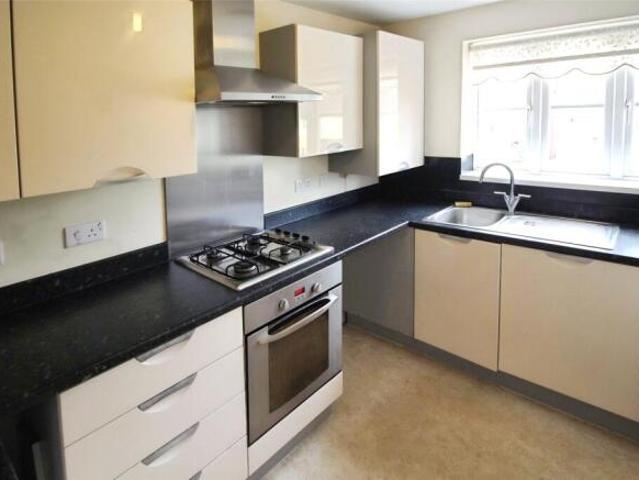 3 bedroom semi detached house for rent in Brompton Road, Hamilton, Leicester, LE5