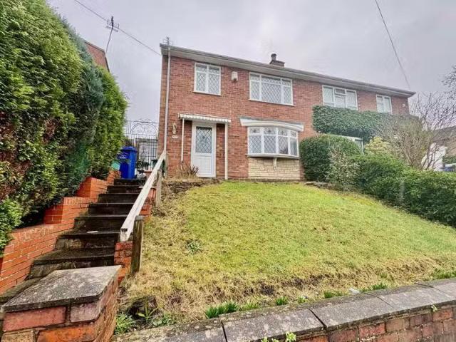 3 bedroom semi detached house for rent in Brookside, Dudley, D.