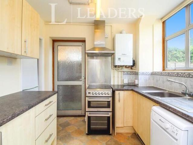 3 bedroom semi detached house for rent in, Brookside Road, WR2