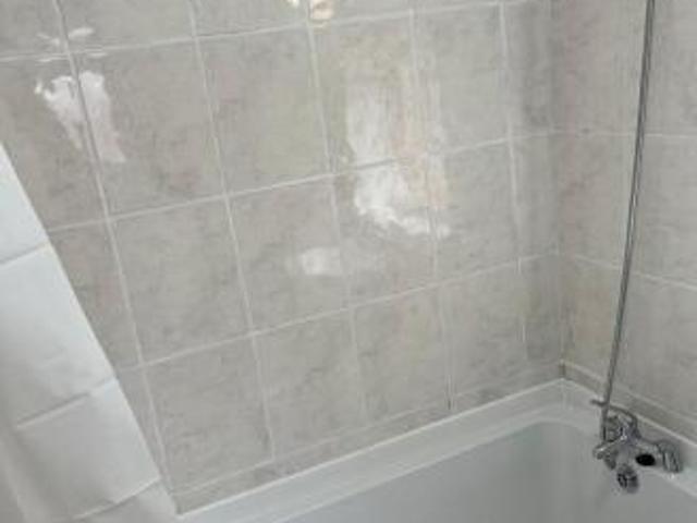 3 bedroom semi detached house for rent in Braunstone Lane, Leicester, LE3
