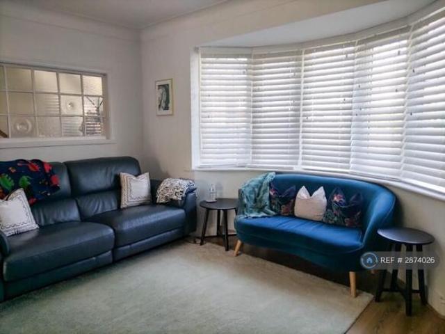3 bedroom semi detached house for rent in Brampton Road, Bexleyheath, DA7
