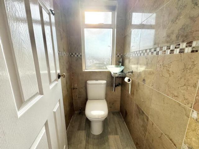 3 bedroom semi detached house for rent in Brent Road, Southall, UB2