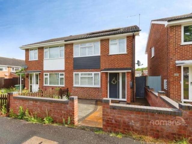 3 bedroom semi detached house for rent in Britten Road, Basingstoke, RG22