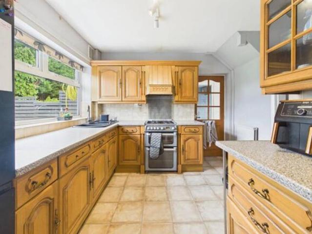 3 bedroom semi detached house for rent in Bridge Lane, Appleton, WA4
