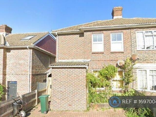 3 Bedroom Semi detached House For Rent In Brighton