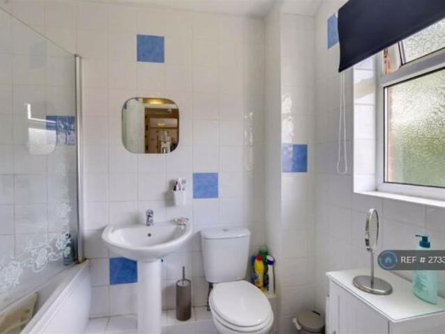 3 bedroom semi detached house for rent in Brindlebrook, Milton Keynes, MK8