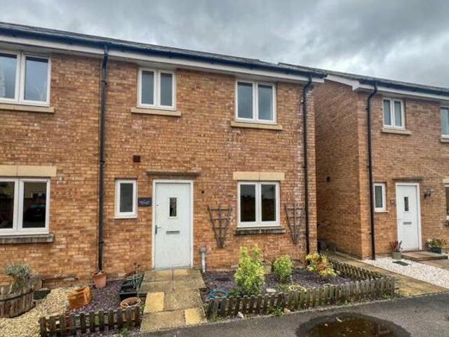 3 Bedroom Semi detached House For Rent In Bristol, Somerset
