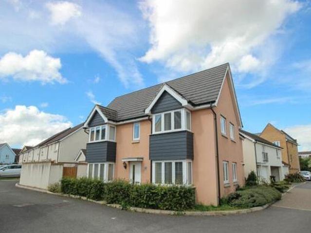 3 Bedroom Semi detached House For Rent In Bristol, South Gloucestershire