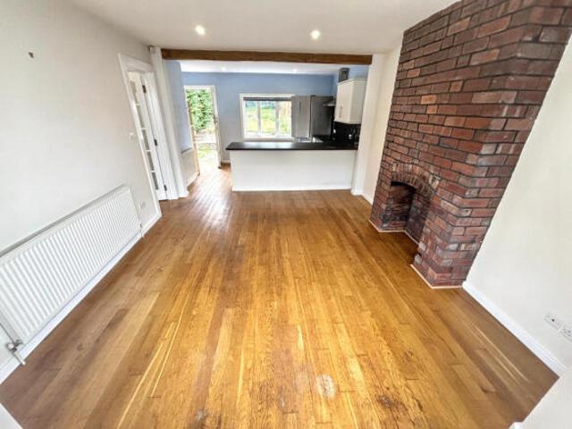 3 bedroom semi detached house for rent in Burley Hill Drive, LEEDS, LS4 2SZ, LS4