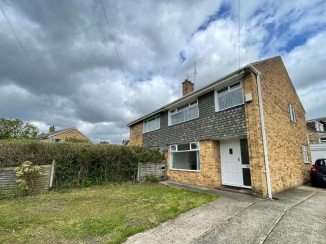 3 Bedroom Semi detached House For Rent In Burley, Leeds