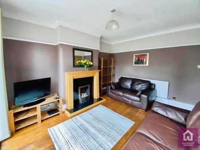 3 bedroom semi detached house for rent in Burnside Drive, Manchester, Greater Manchester, M19