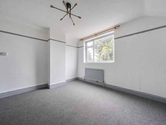3 bedroom semi detached house for rent in Burnt Ash Hill, Lee, London, SE12