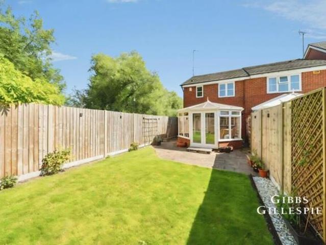 3 bedroom semi detached house for rent in Byewaters, Watford, Hertfordshire, WD18