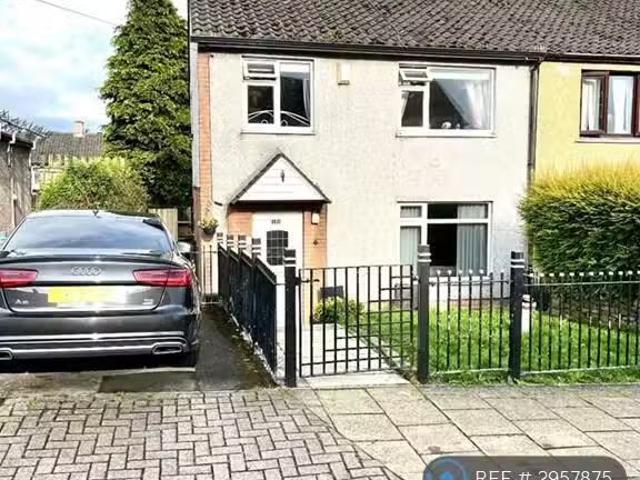 3 bedroom semi detached house for rent in Camberley Mount, Bra.