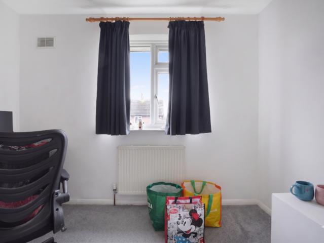 3 bedroom semi detached house for rent in Cambridge Road, Canterbury, CT1