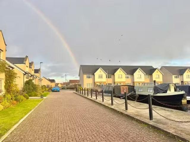 3 bedroom semi detached house for rent in Canalside, Ratho, EH28