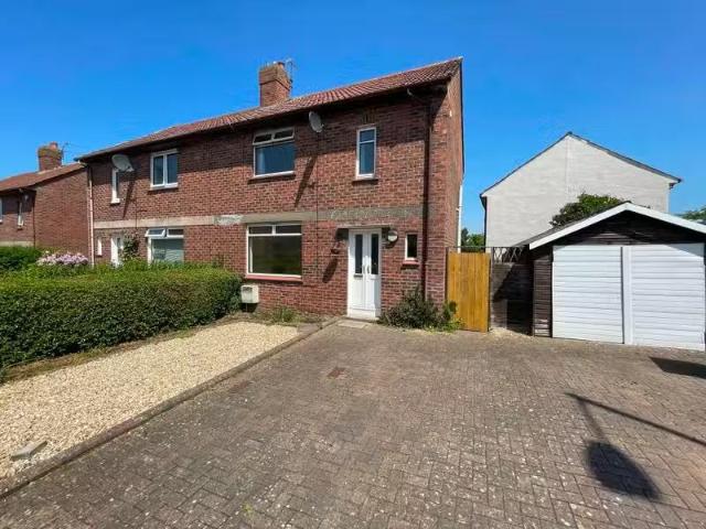 3 bedroom semi detached house for rent in Caledonia Road, Ayr.