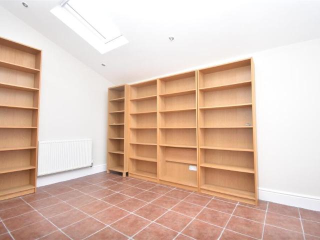 3 bedroom semi detached house for rent in Carlton Avenue, York, YO10