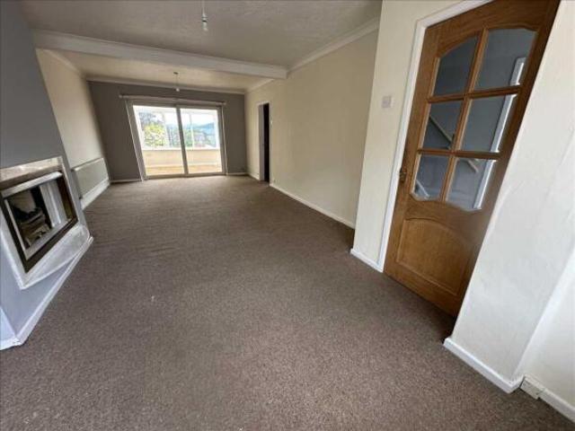 3 bedroom semi detached house for rent in Carlton Close, Blackrod, Bolton, Blackrod, BL6