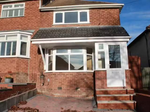 3 bedroom semi detached house for rent in Carmodale Avenue, B42