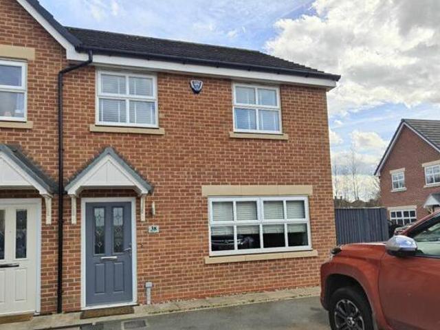 3 Bedroom Semi detached House For Rent In Castleford, West Yorkshire
