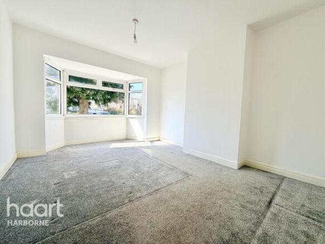 3 bedroom semi detached house for rent in Birmingham B11 3, B11