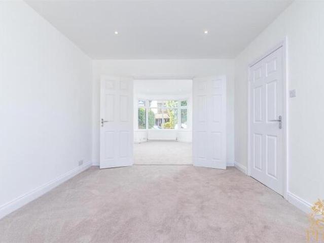 3 bedroom semi detached house for rent in Charlbury Road, Wollaton, Nottingham, NG8