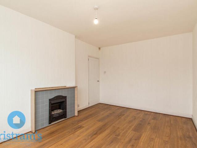 3 bedroom semi detached house for rent in Charlbury Road, Nottingham, NG8