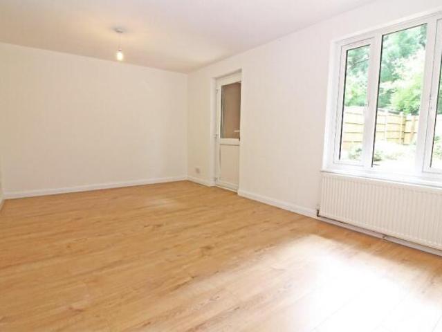 3 bedroom semi detached house for rent in Cheriton, Milton Keynes, Buckinghamshire, MK4